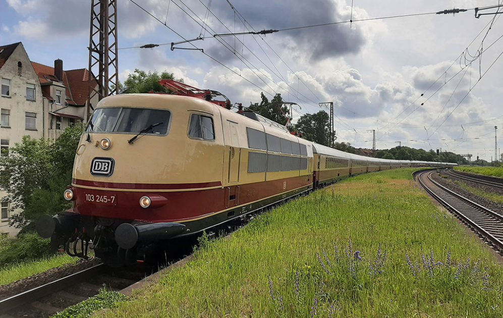 Lokomotiven | AKE-RHEINGOLD | AKE-Eisenbahntouristik
