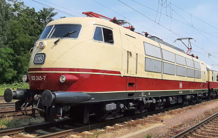 Lokomotiven | AKE-RHEINGOLD | AKE-Eisenbahntouristik