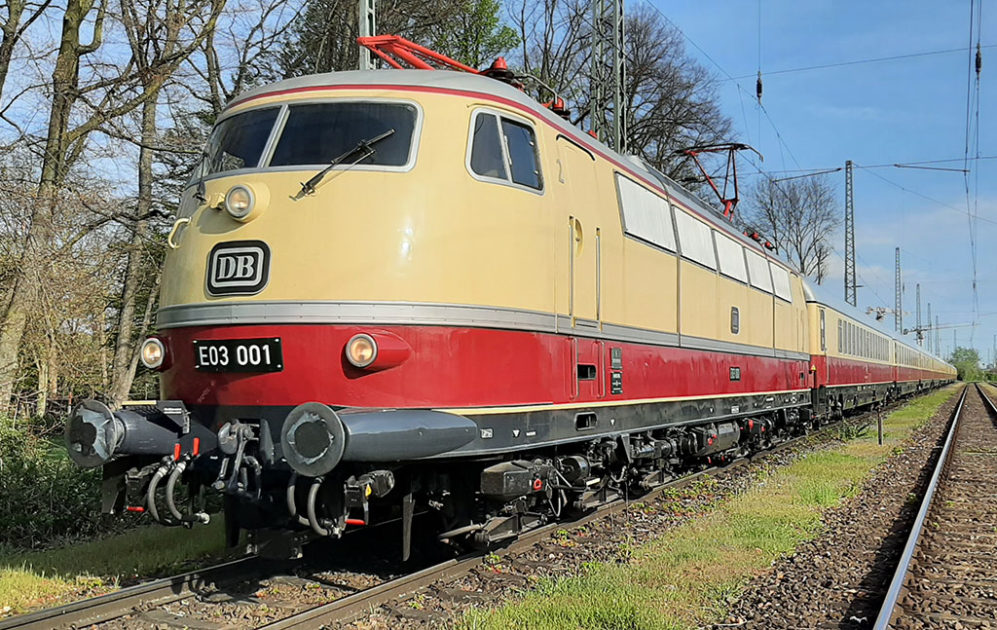 Lokomotiven | AKE-RHEINGOLD | AKE-Eisenbahntouristik