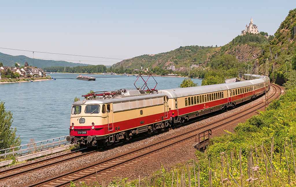 AKE-RHEINGOLD | AKE-Eisenbahntouristik